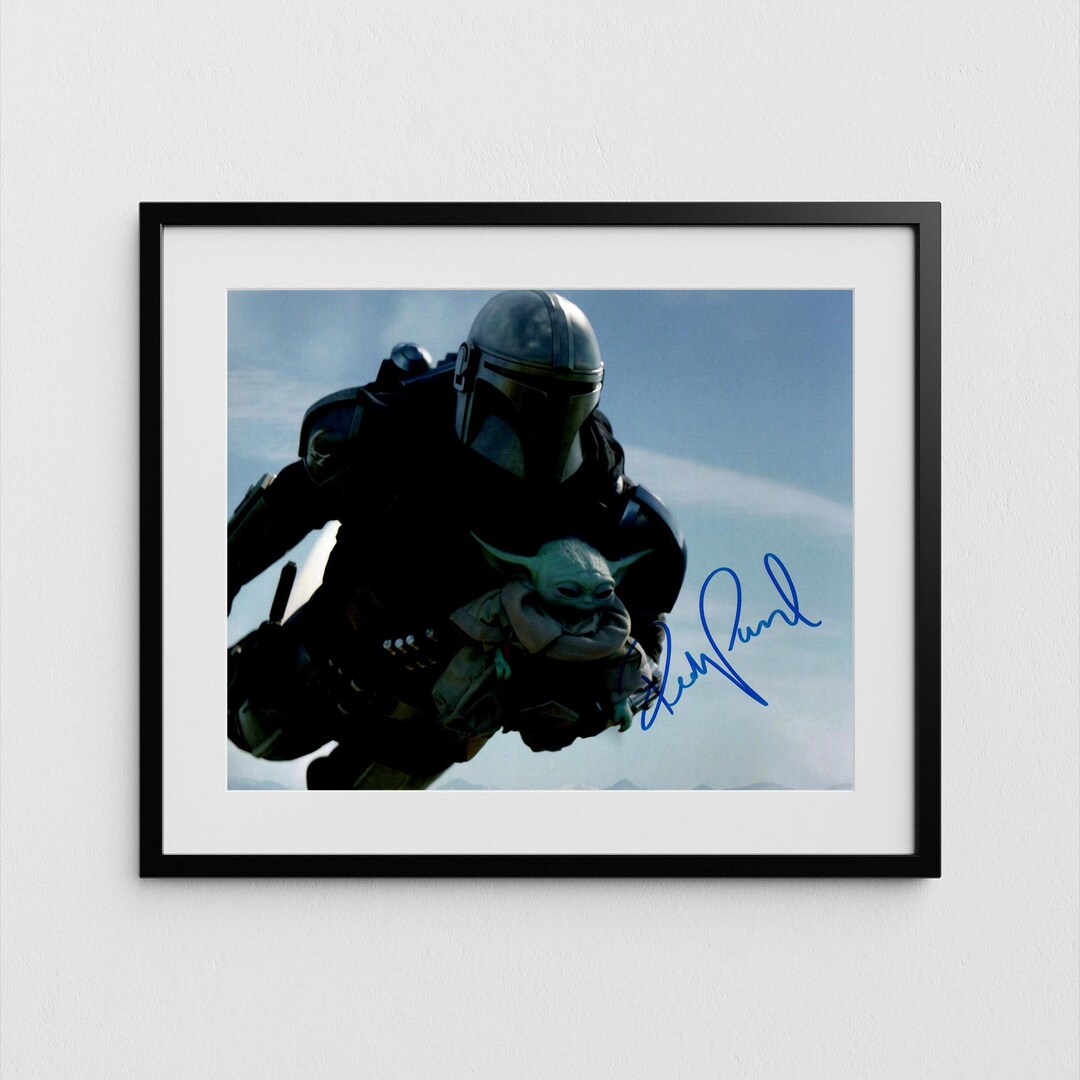 Pedro Pascal Autograph the Mandalorian Signed Star Wars Poster ...