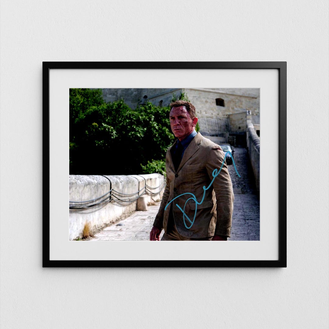 Daniel Craig Autograph James Bond Signed Poster Authentic Signature ...