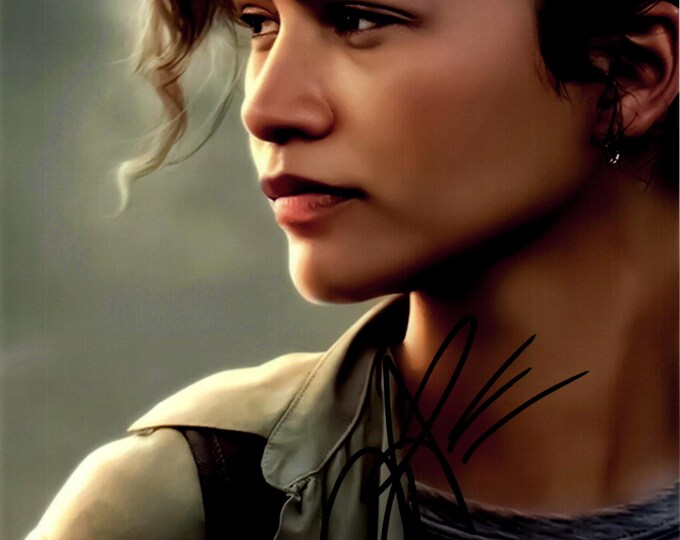 Zendaya Autograph Signed Photo Signature With COA - Etsy