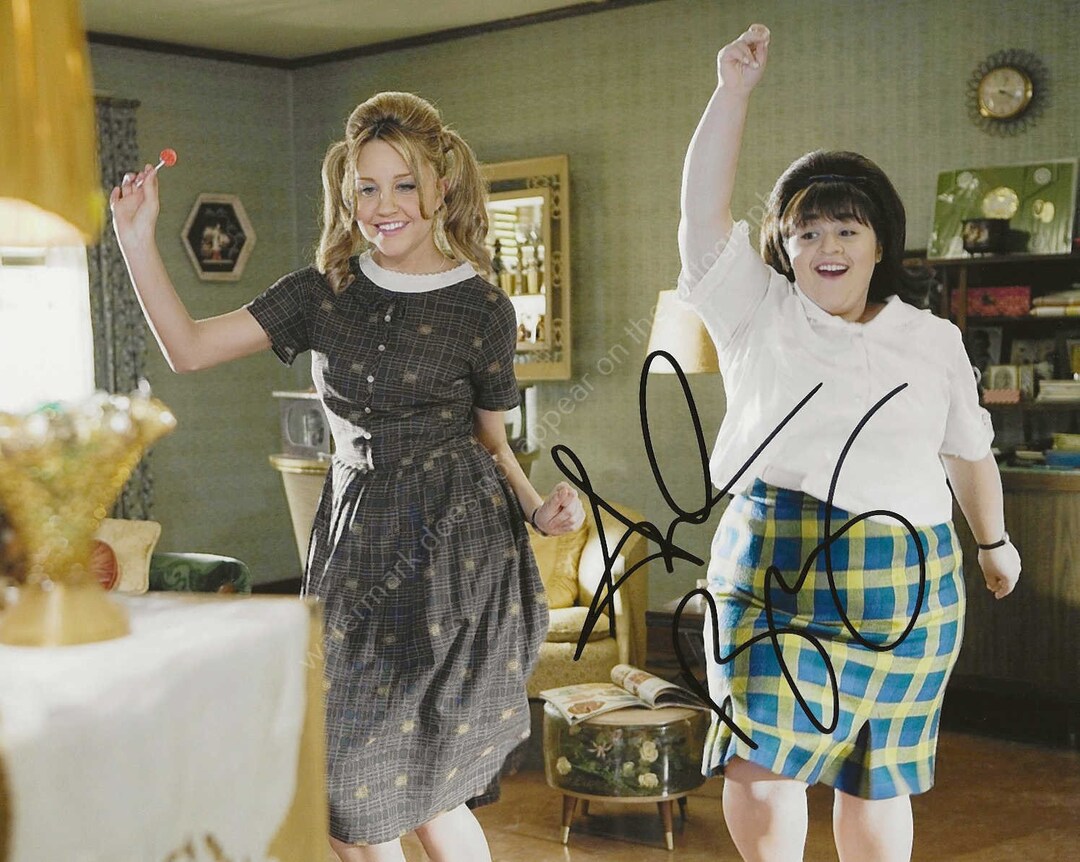 AMANDA BYNES Autograph Signed Photo Signature With COA - Etsy