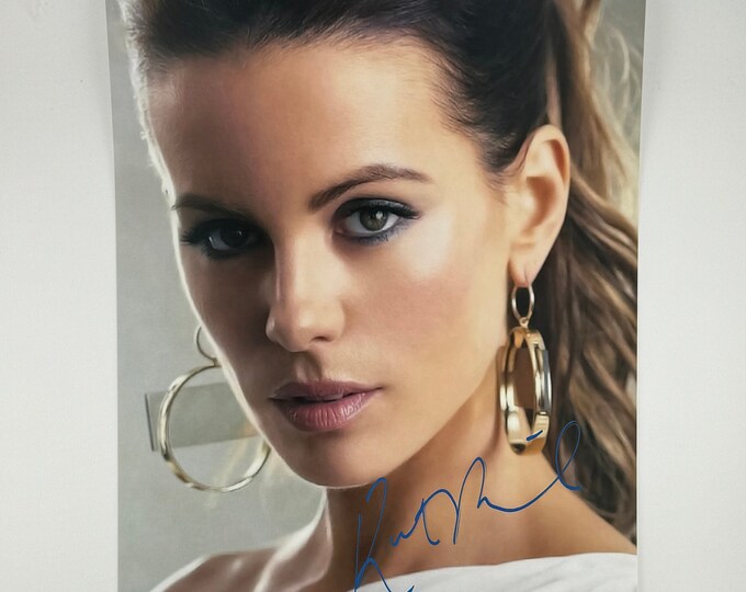 Kate Beckinsale Autograph | Authentic Signed Photo | Signature With COA ...
