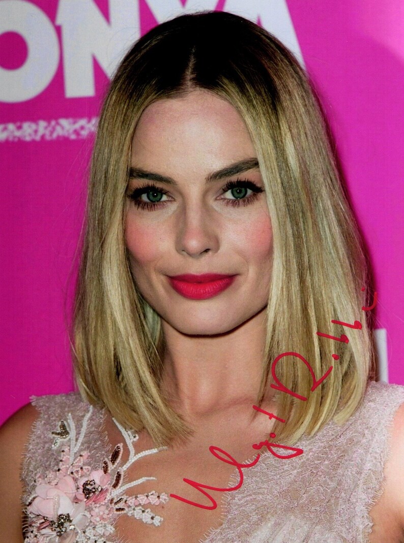 Margot Robbie Autograph Wolf of Wall Street Suicide Squad - Etsy
