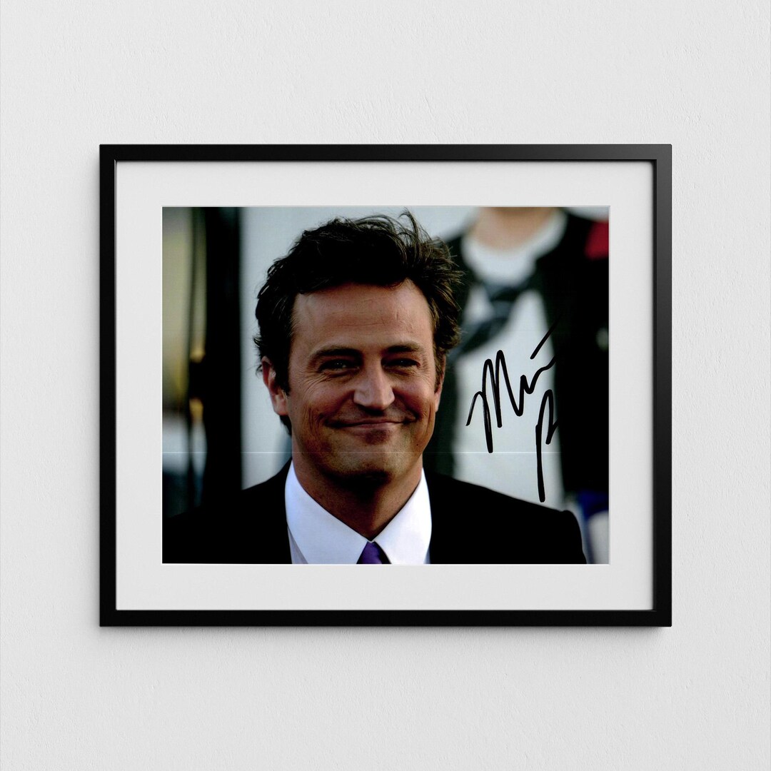 Matthew Perry Autograph Friends Signed Poster Chandler Bing Authentic ...