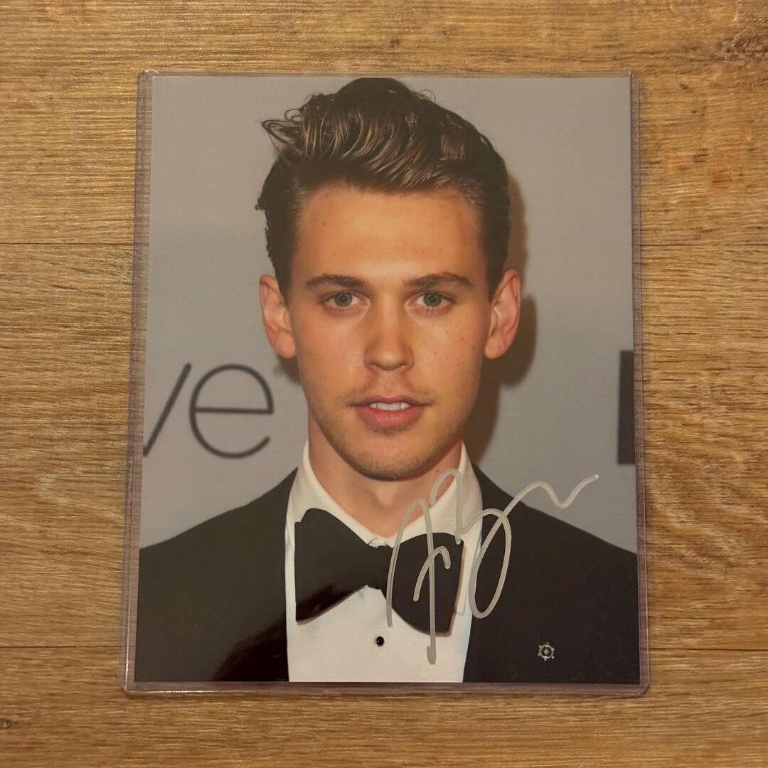Austin Butler Autograph Signed Photo Signature With COA - Etsy