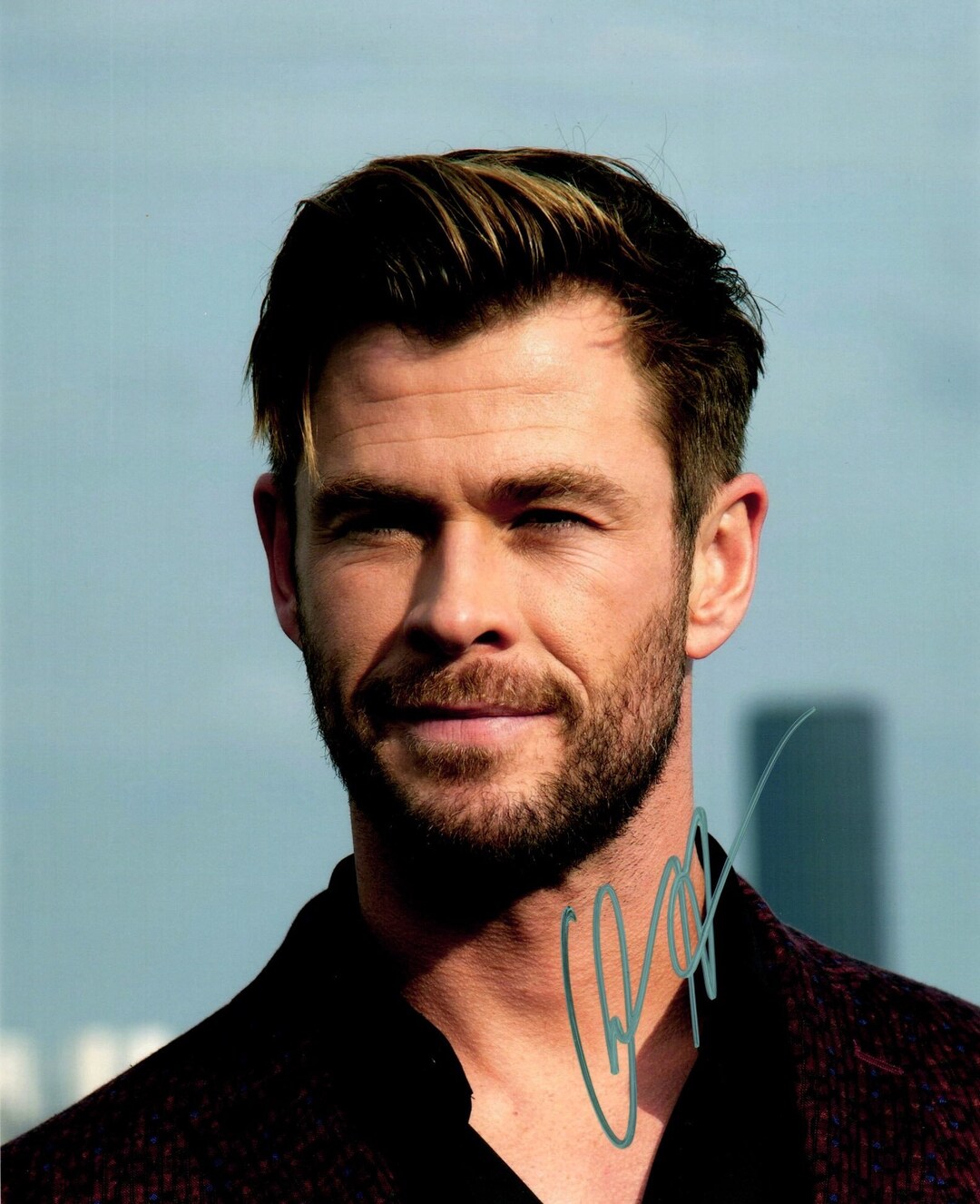 CHRIS HEMSWORTH Autograph Signed Photo Signature With COA - Etsy