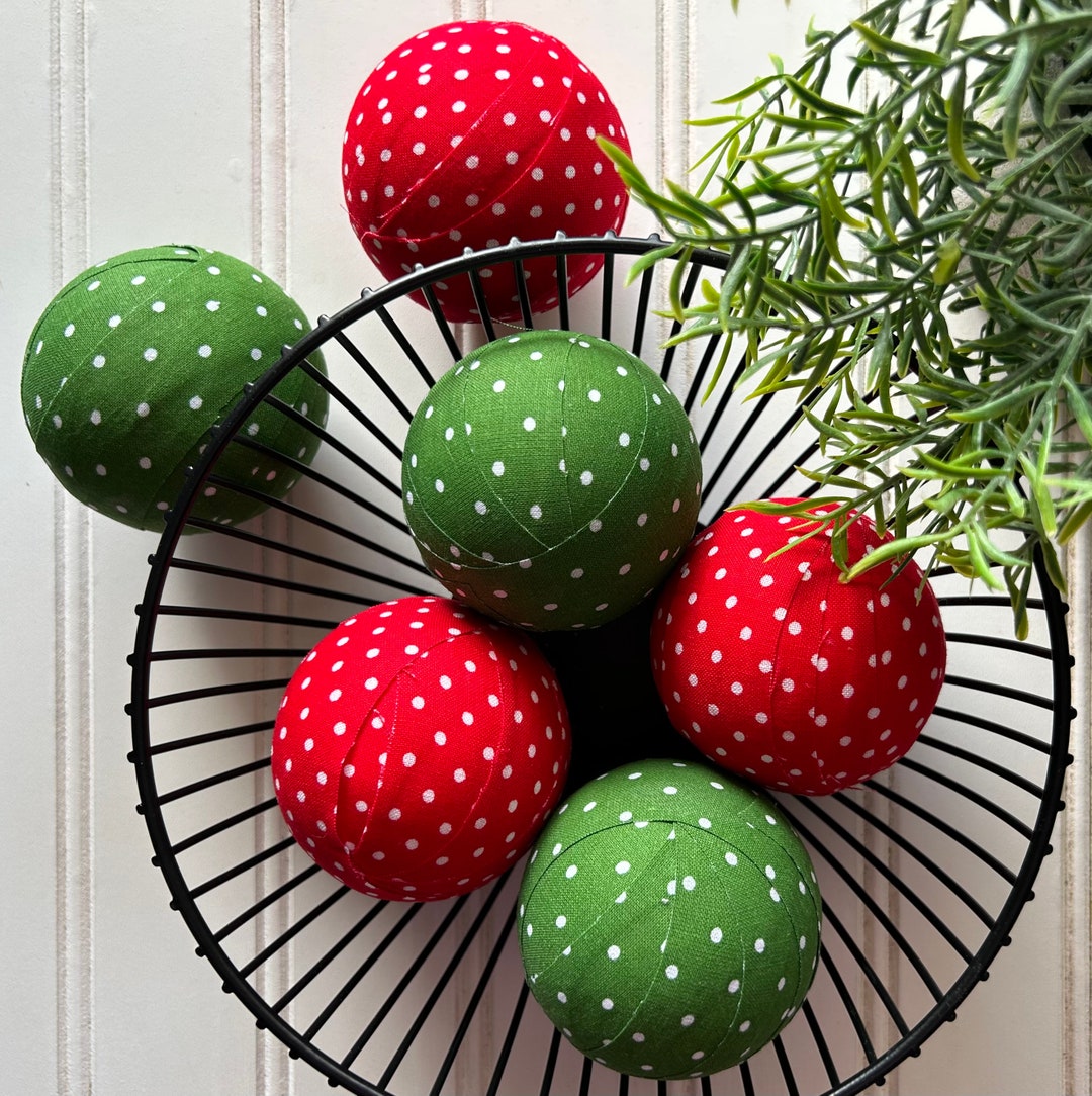 Christmas Fabric Wrapped Rag Balls, Holiday Red and Green Tiered Tray ...