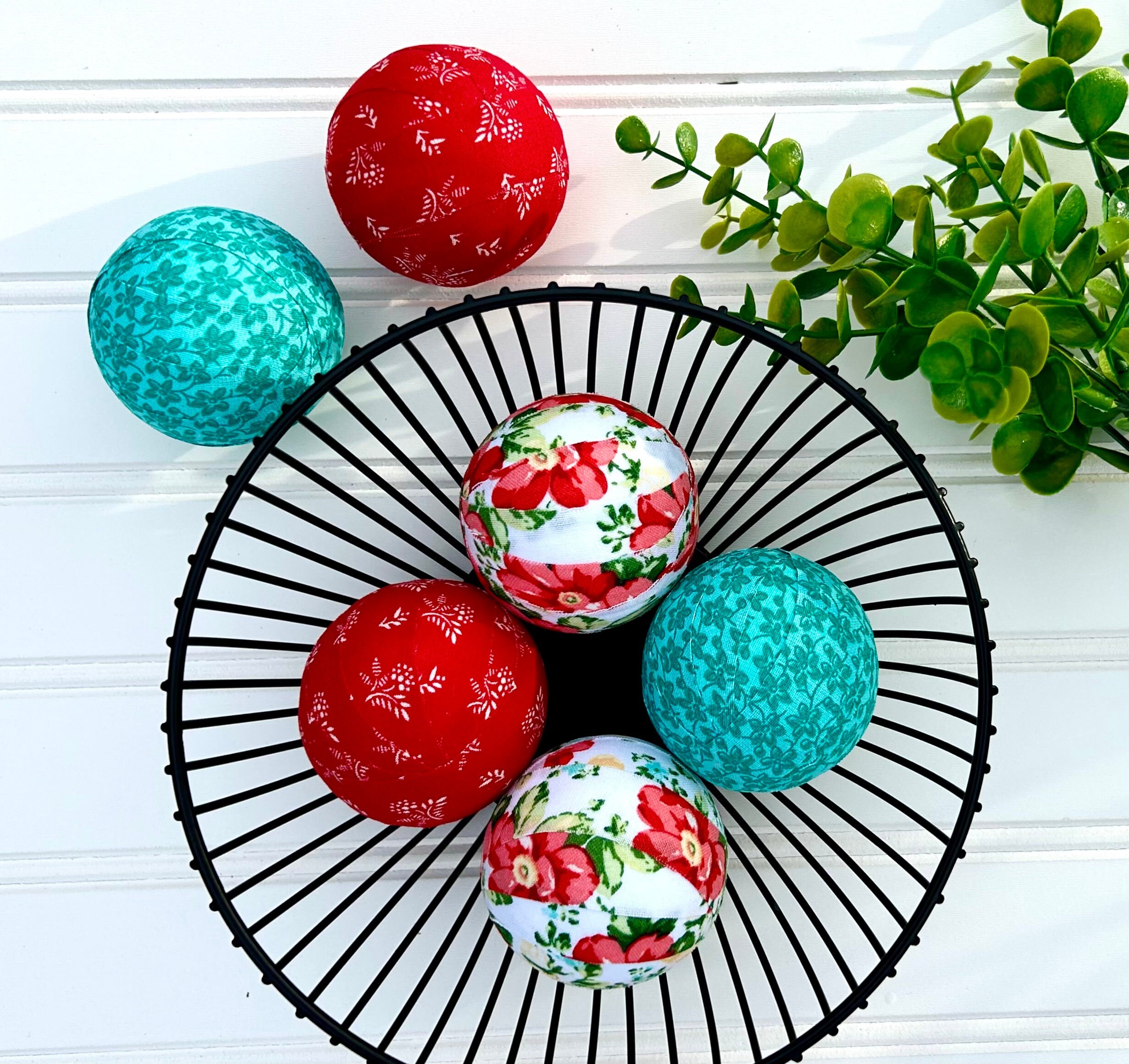 Farmhouse Style Fabric Wrapped Rag Balls, Pioneer Style Tier Tray Decor ...