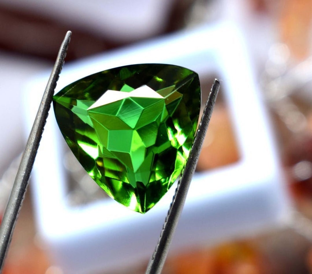 Natural Zultanite From Turkey Trillion Cut 10ct Changing Loose ...