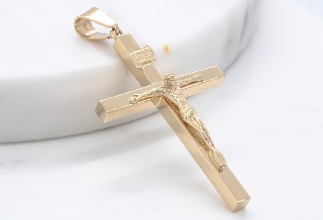 14 Karat Yellow Gold Cross With Jesus - Etsy