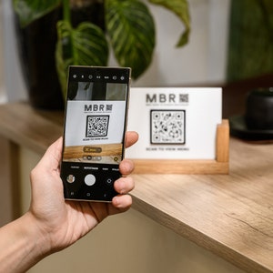 Acrylic QR Menu Stand With Logo Printing, Restaurant Menu Display ...