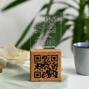 Illuminated Acrylic QR Code Plate, Restaurant QR Code on Oaken Stand ...