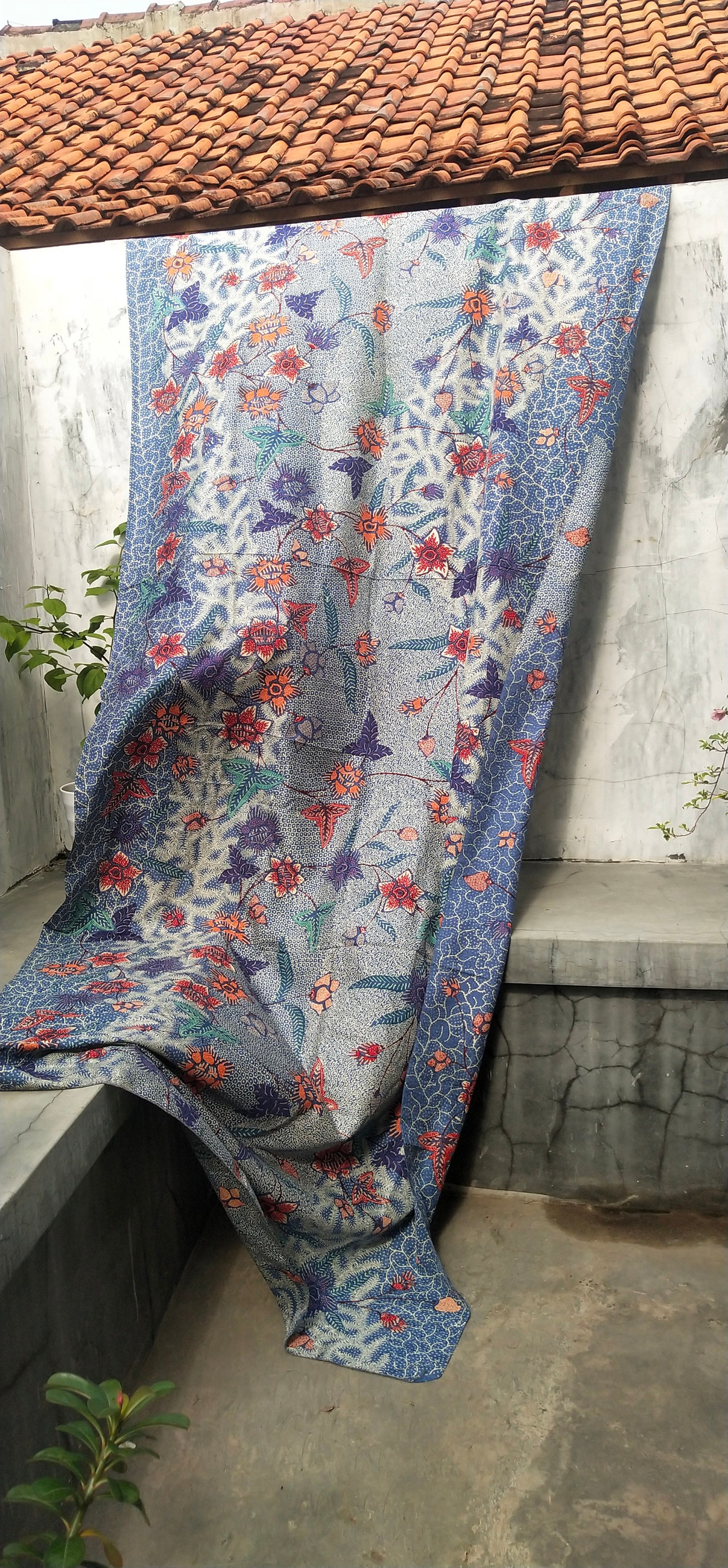 A Hand-drawn Vintage Batik Cloth From Pekalongan Featuring Floral ...