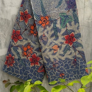 A Hand-drawn Vintage Batik Cloth From Pekalongan Featuring Floral ...