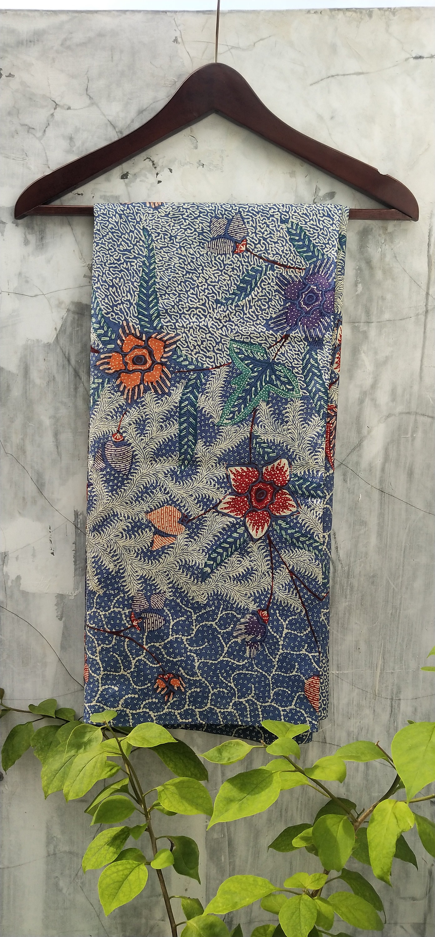 A Hand-drawn Vintage Batik Cloth From Pekalongan Featuring Floral ...