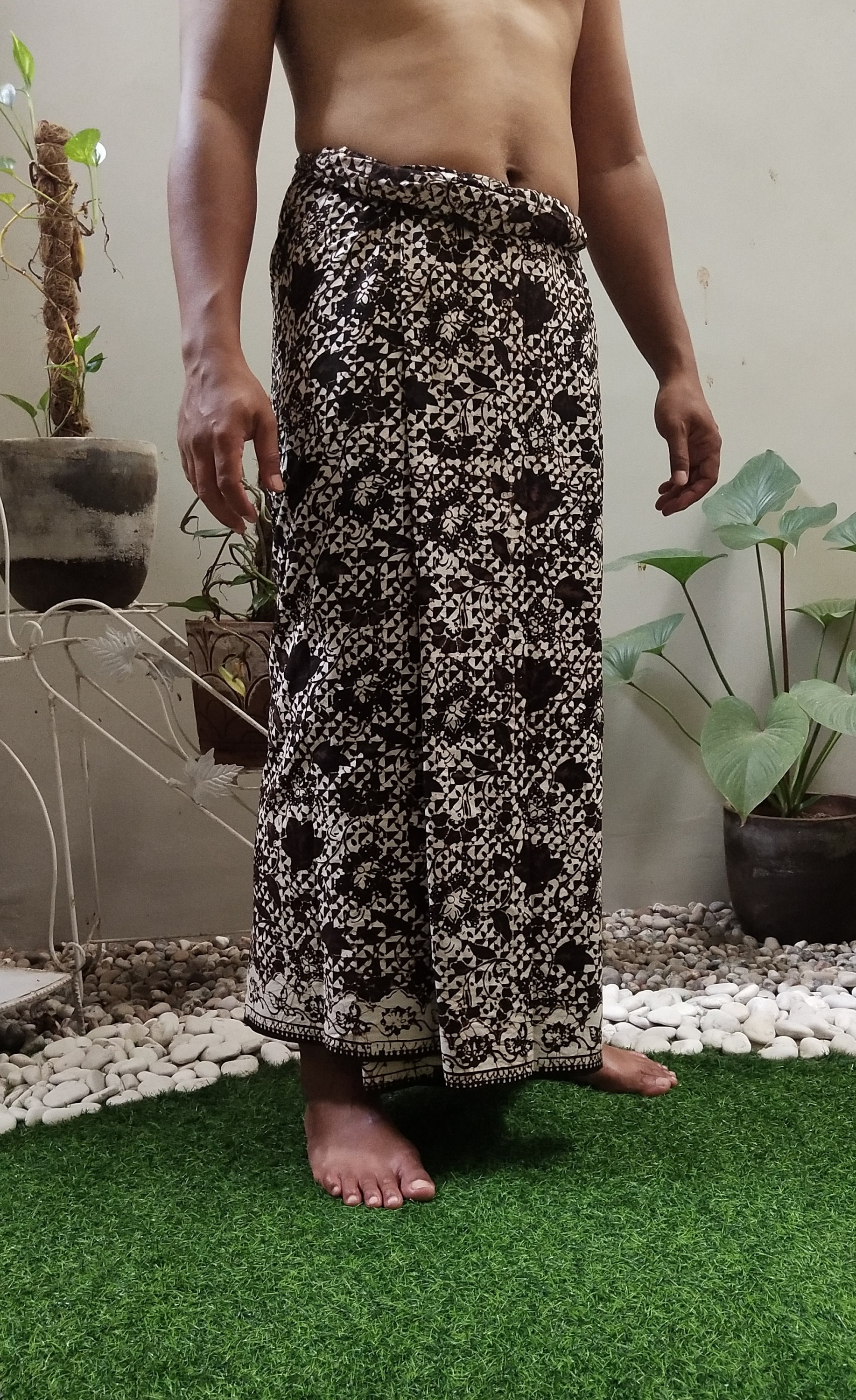 Hand Block Batik Sarong | Traditional Beach Wrap, Lungyi - Etsy