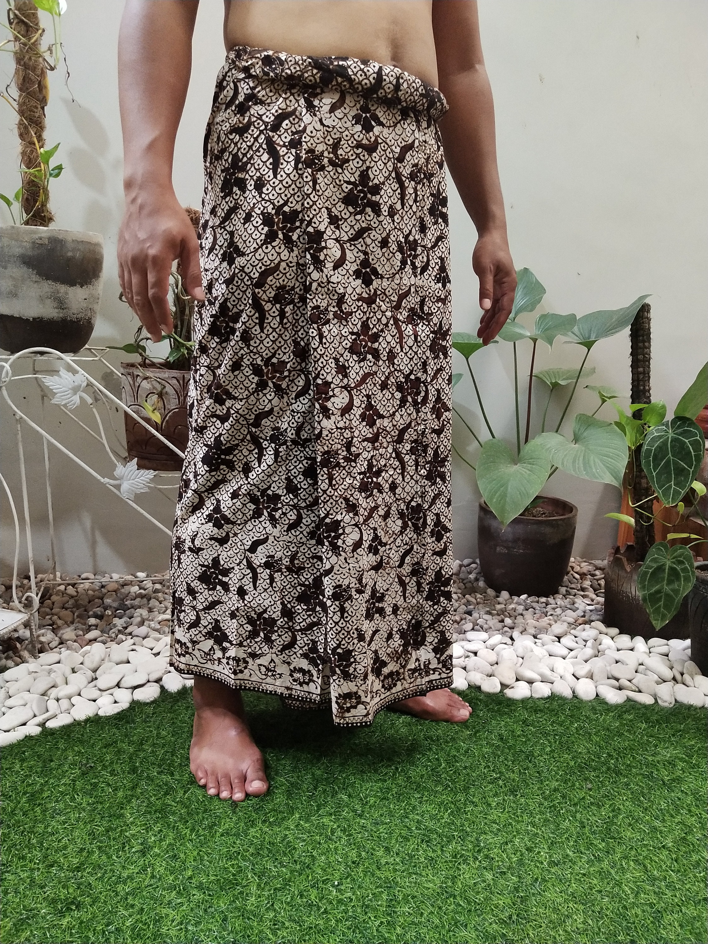 Hand Block Batik Sarong | Traditional Beach Wrap, Lungyi - Etsy