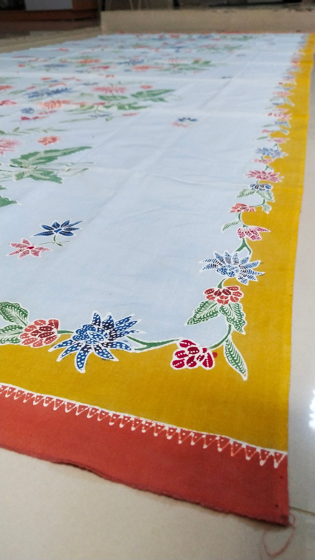 Batik Tulis Tujuh Rupa-buketan Kembang|hand Drawn Bouquet of Flowers ...