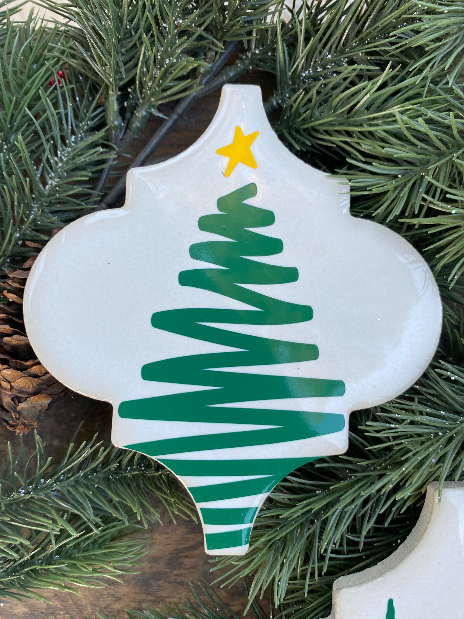 Tile Ornament SVG Tile Ornament Christmas Tree SVG Arabesque | Etsy