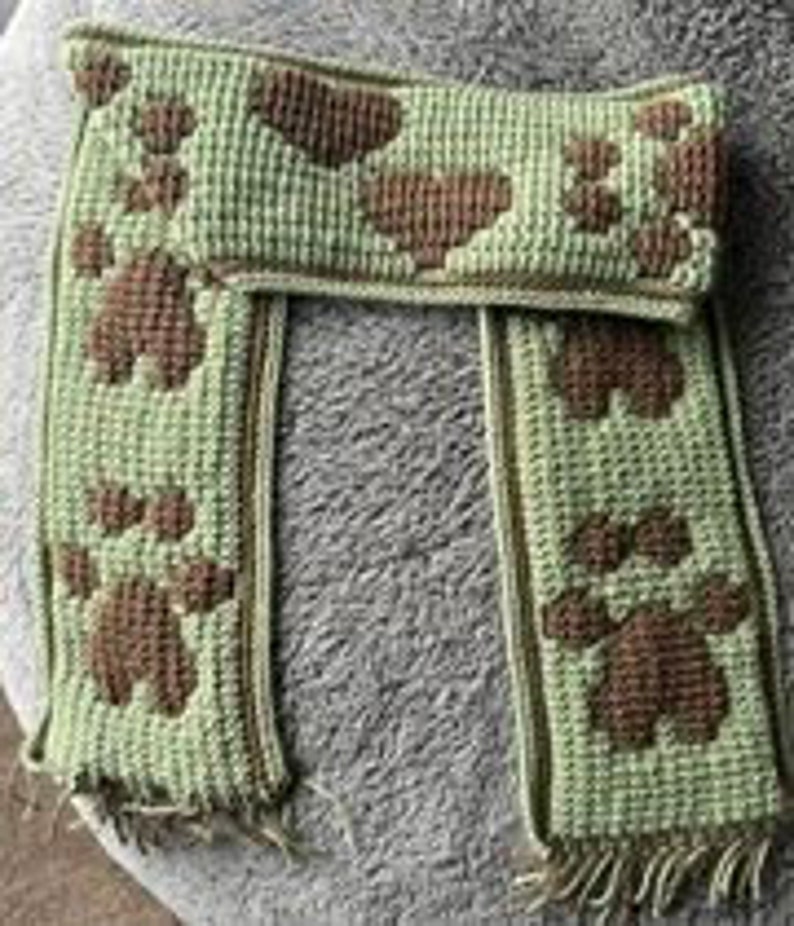 Paula's Puppy Paw Print Scarf - Overlay Mosaic Crochet Pattern ...