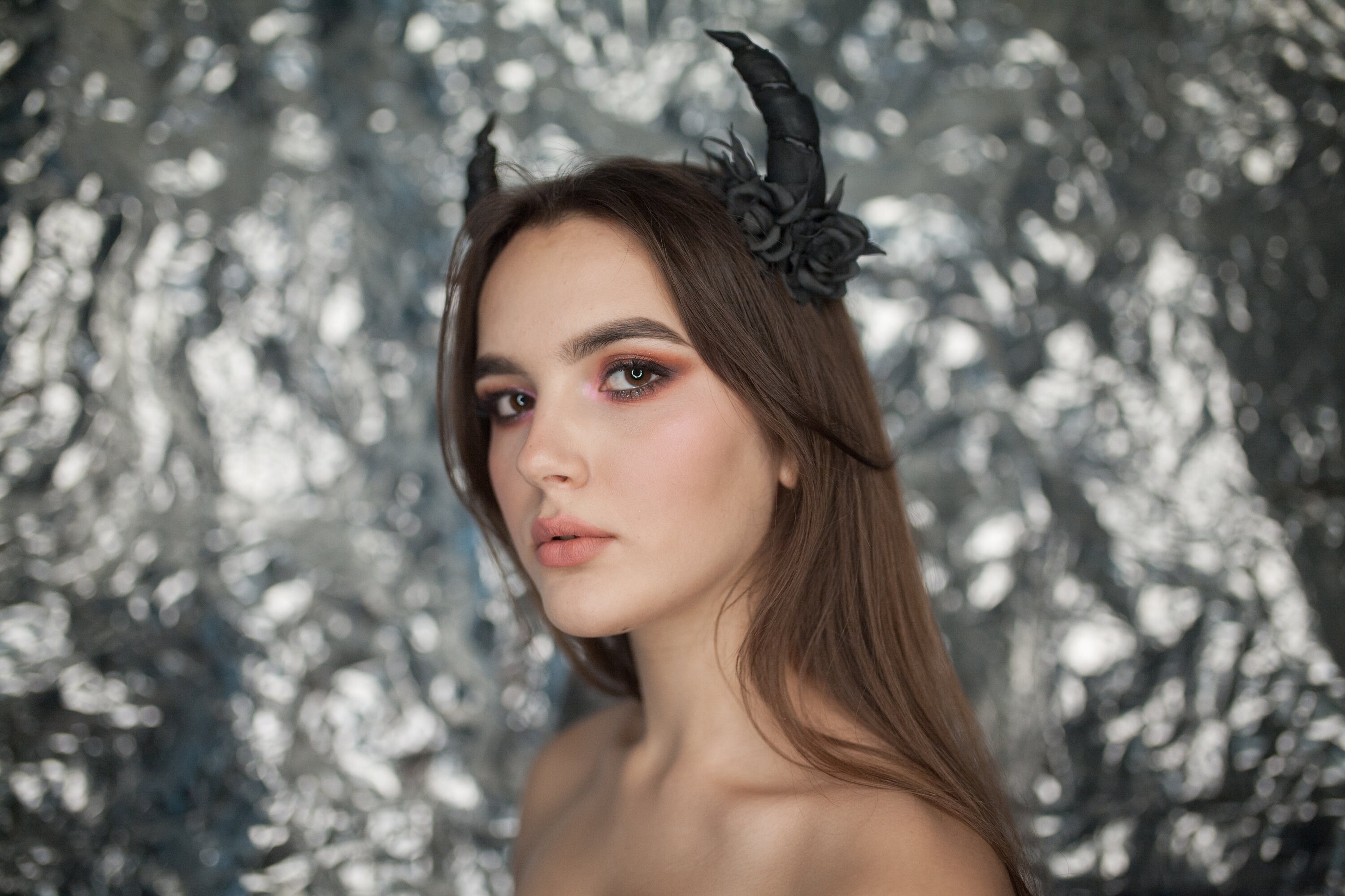 Horns Headband With Realistic Roses. Demon Horns for Halloween, Devil ...