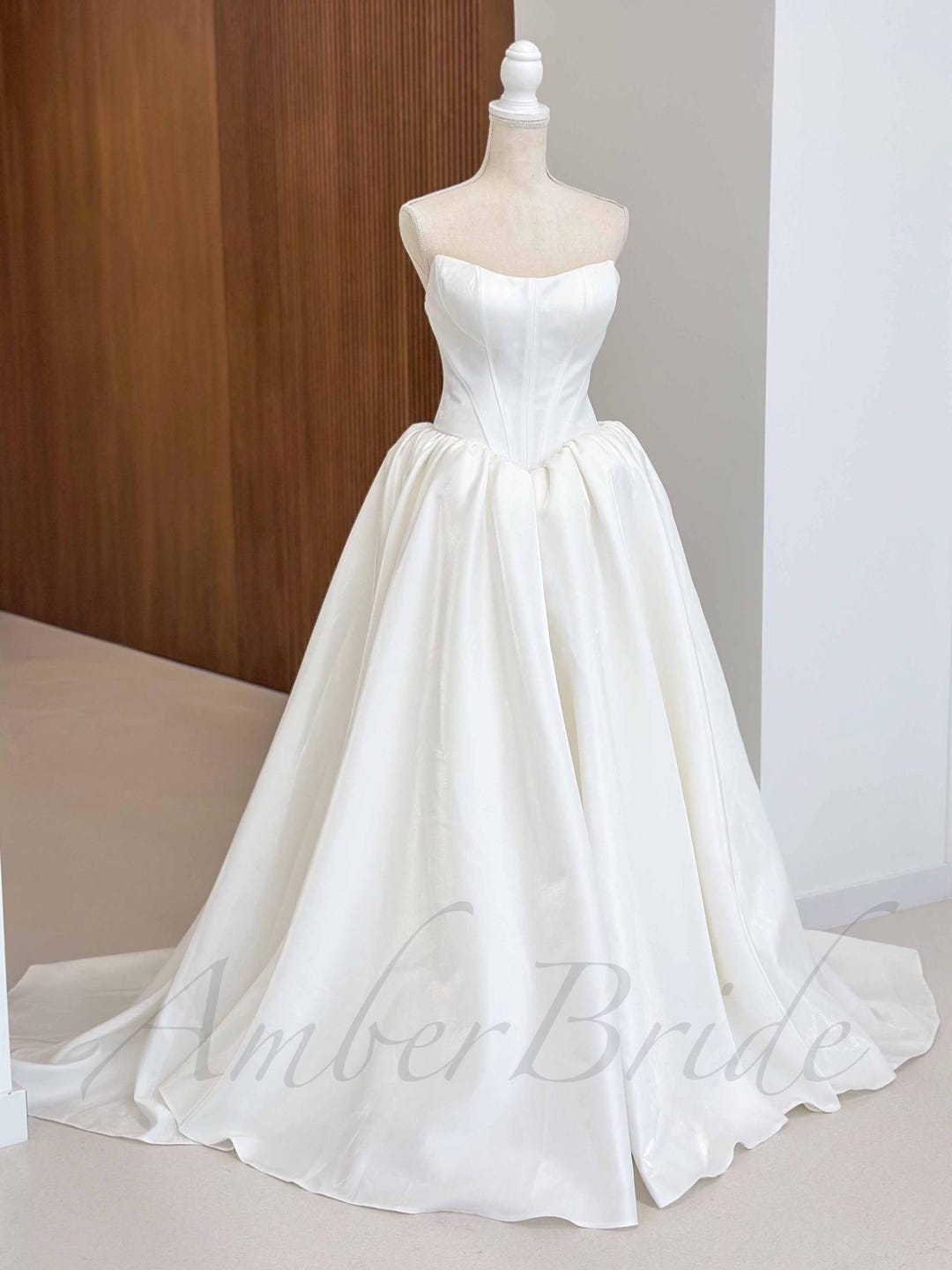 Basque Waistline Wedding Dress A Line Satin Dress Wedding Ball Gown ...