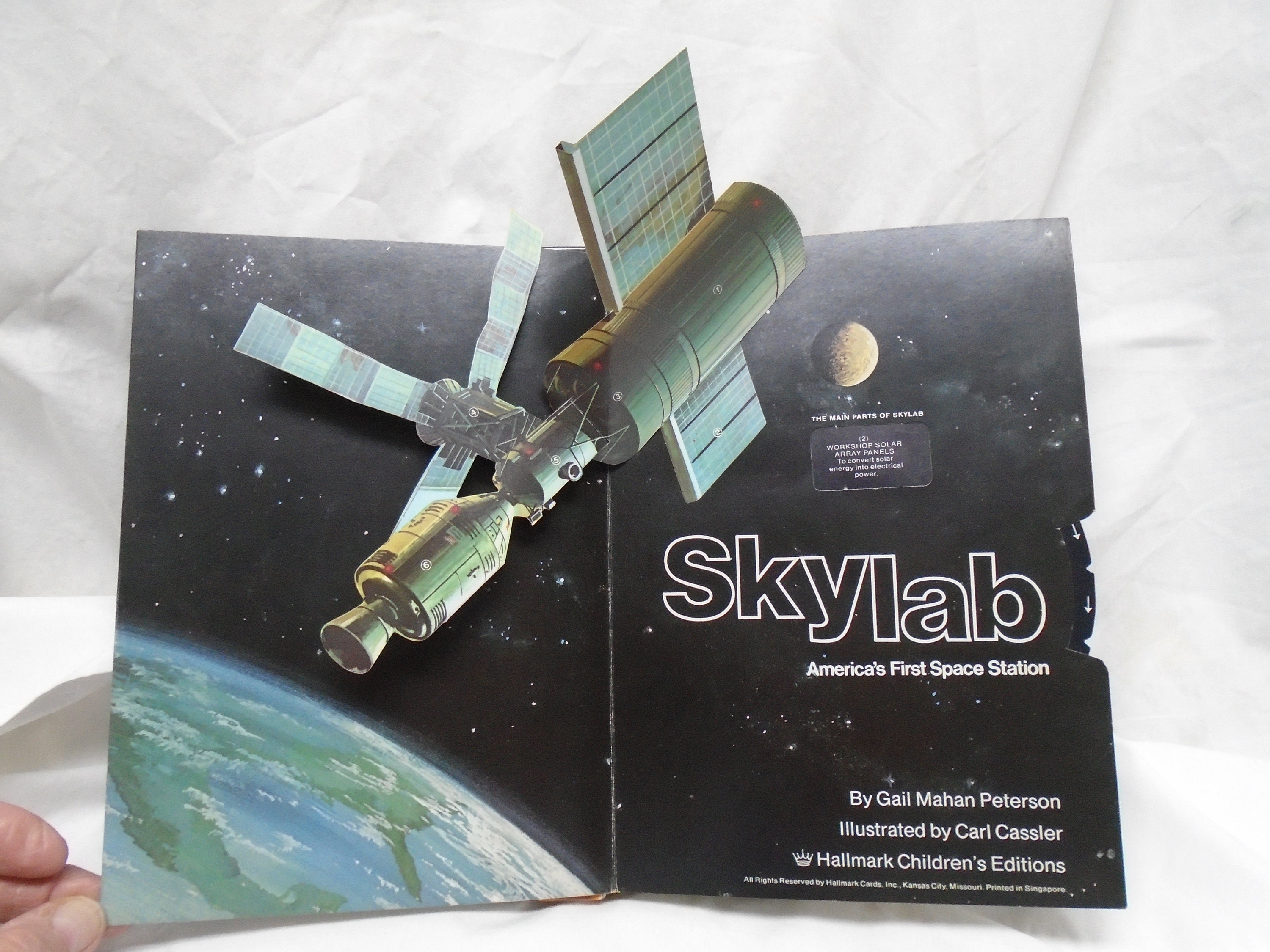Skylab, America's First Space Station, Hallmark Pop-up Book, Hallmark ...