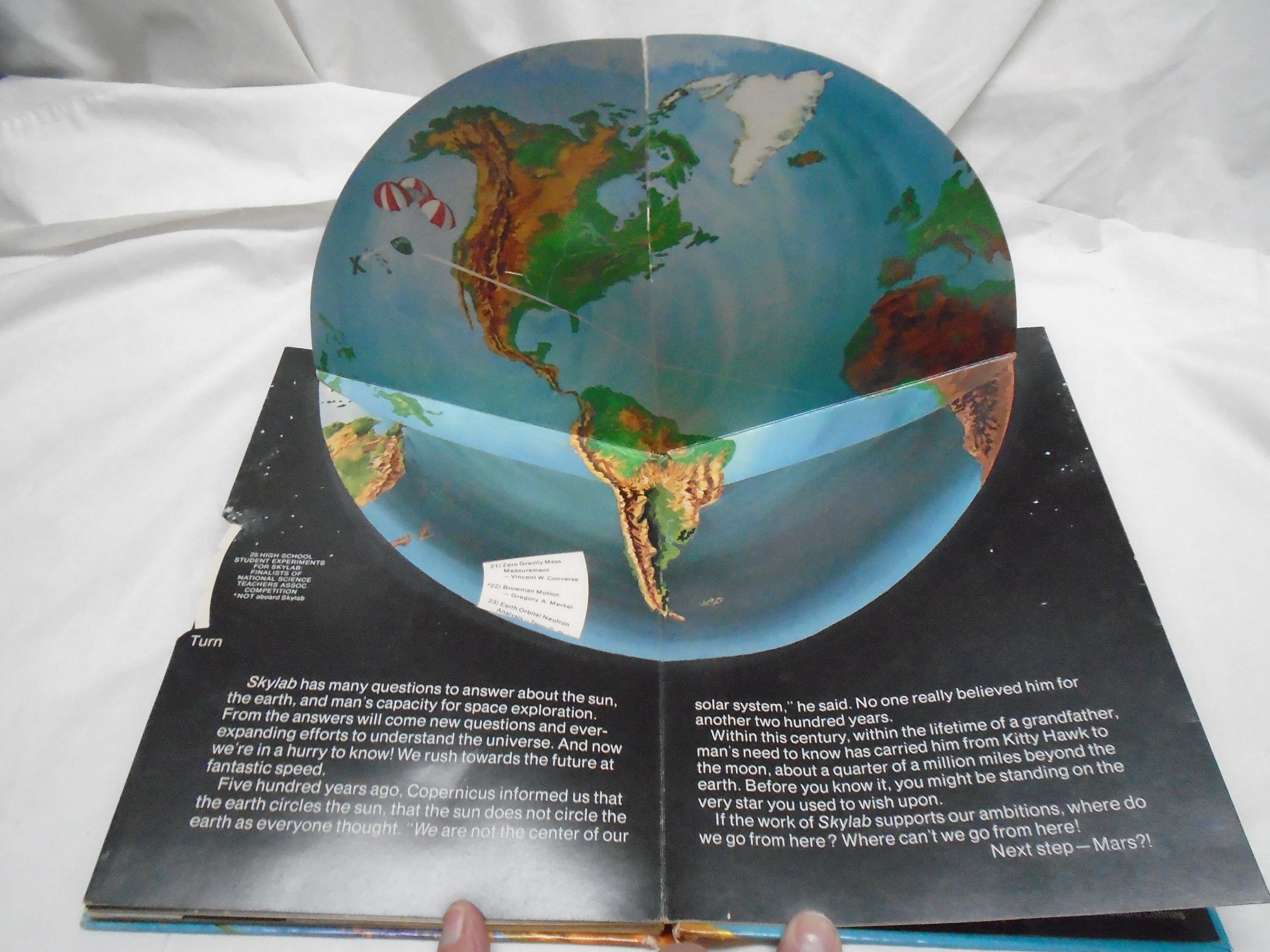 Skylab, America's First Space Station, Hallmark Pop-up Book, Hallmark ...