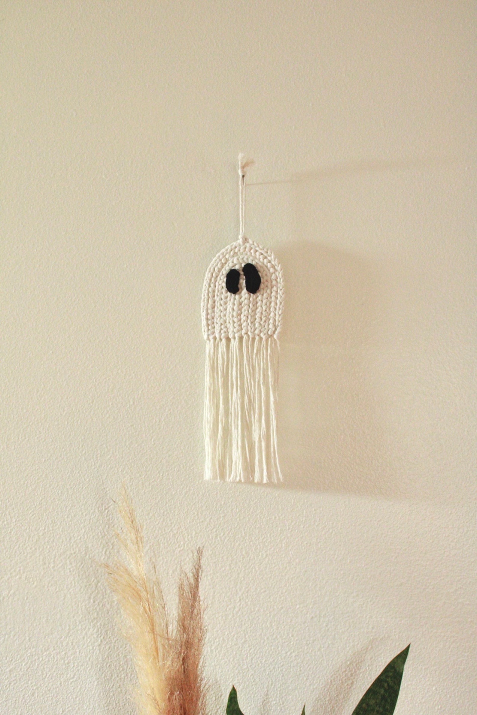 Boho Crochet Halloween Ghost Wall Hanging || Double-sided Ghost Wall ...