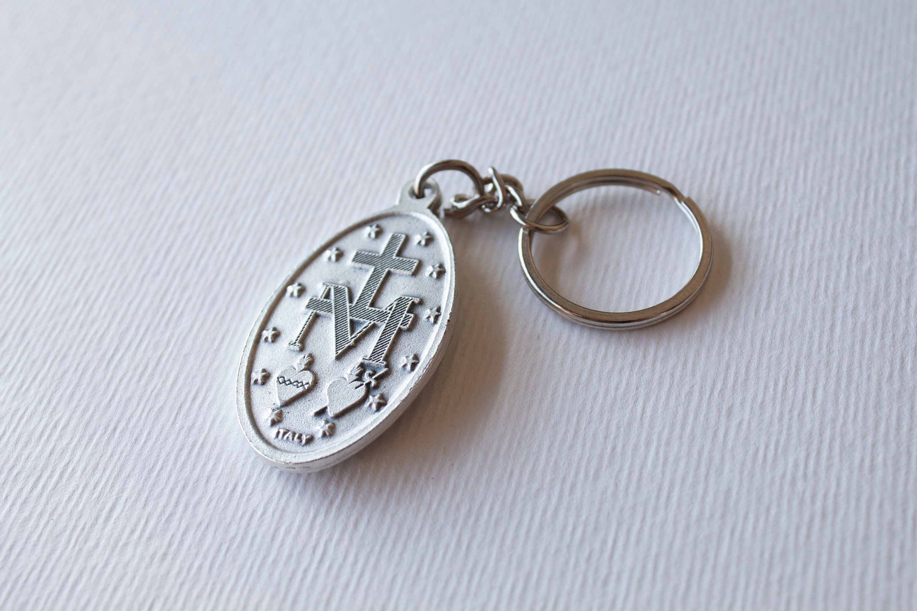 Miraculous Medal / Our Lady of Grace Antique Silver Mary Keychain - Etsy