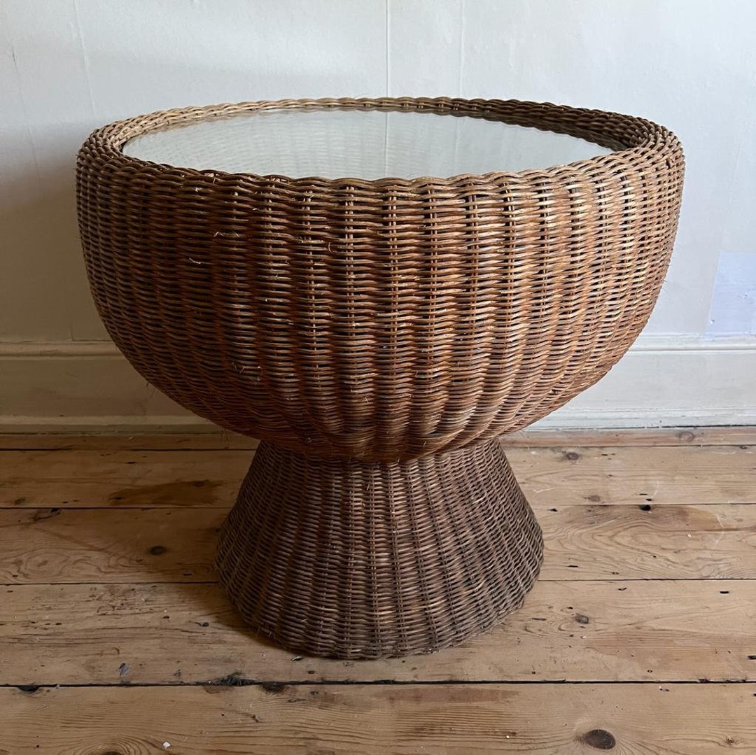 Vintage Round Wicker Table With Glass Top - Etsy