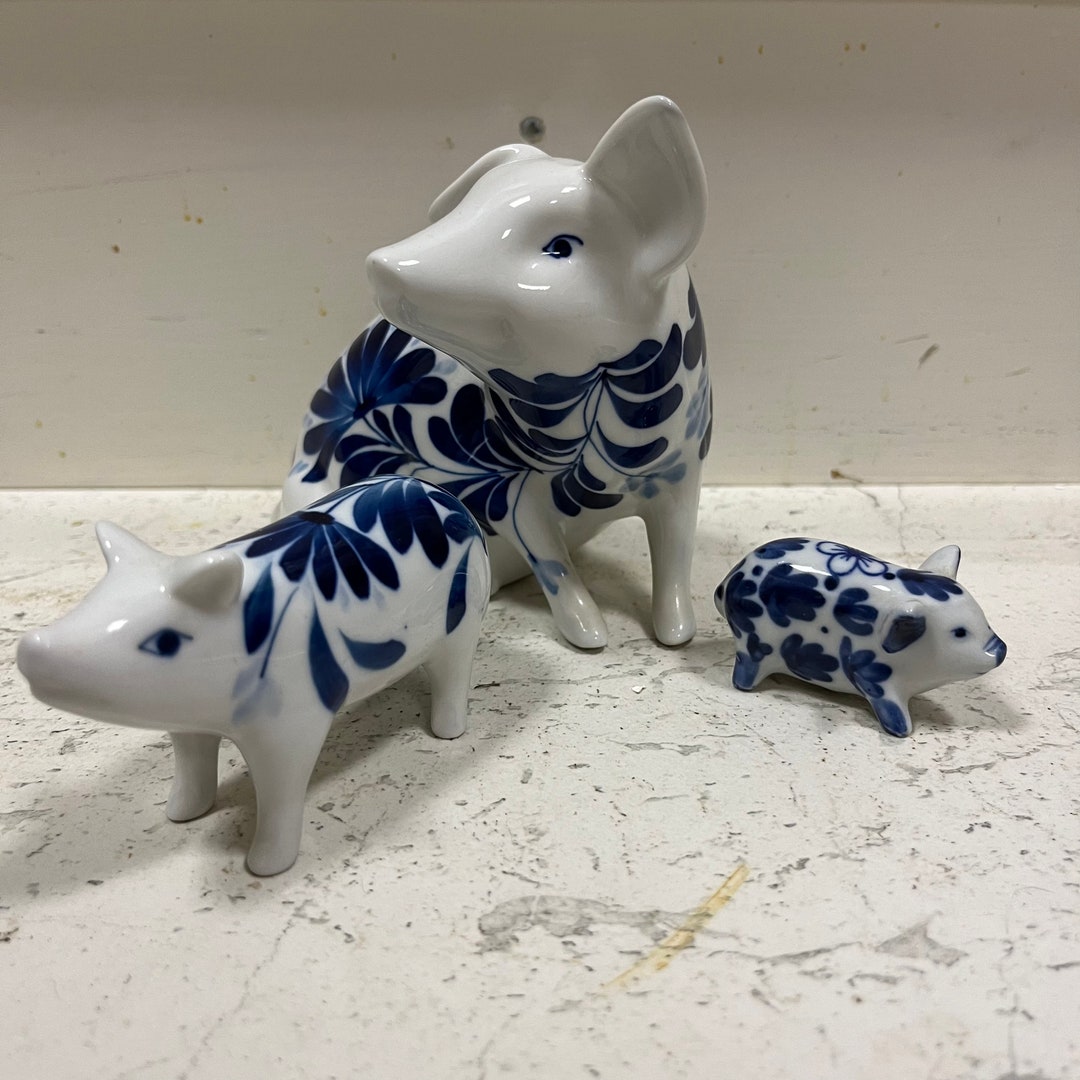 3 Pigs With Blue & White Floral Pattern - Etsy
