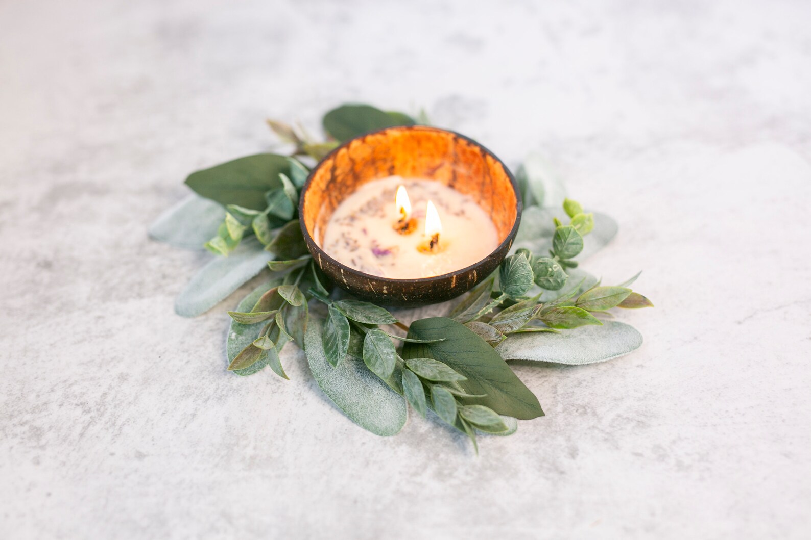 Loose Greenery Bundle Toss Petal Greenery Leaves Table Styling Stems ...