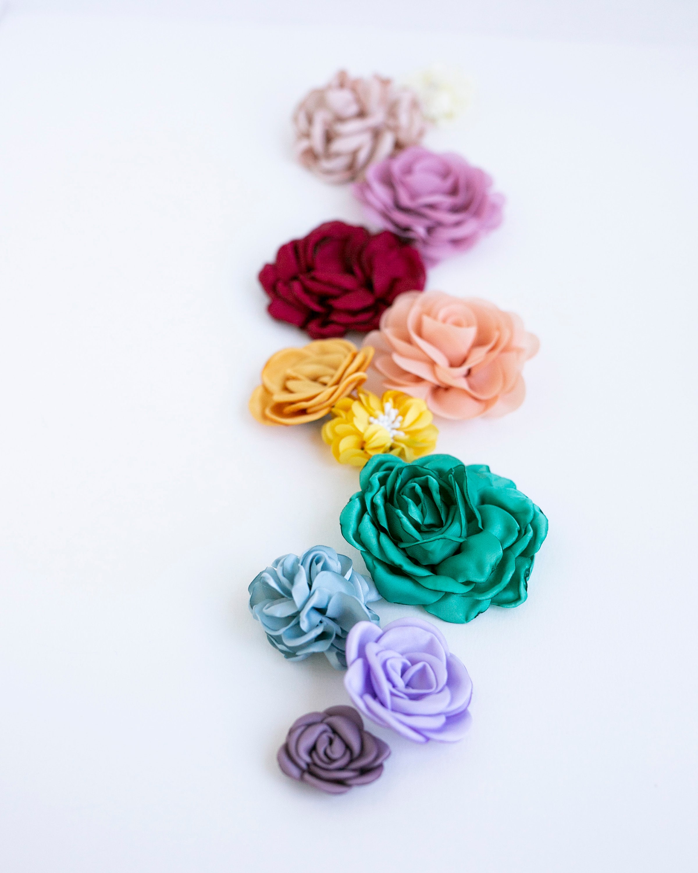 Fabric Flower Grab Bag: Assorted Millinery Flowers, DIY Embellishments ...