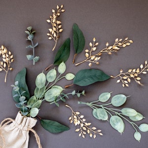 Loose Greenery Bundle Toss Petal Gold Greenery Leaves Table Styling ...