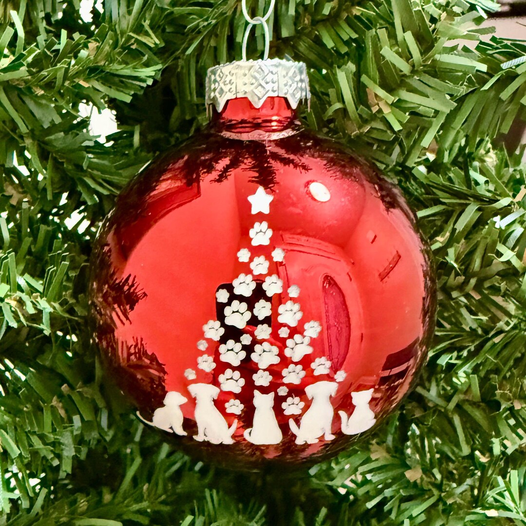 Personalized Dog & Cat Paw Tree Glass Ornament | Engraved With Name on ...