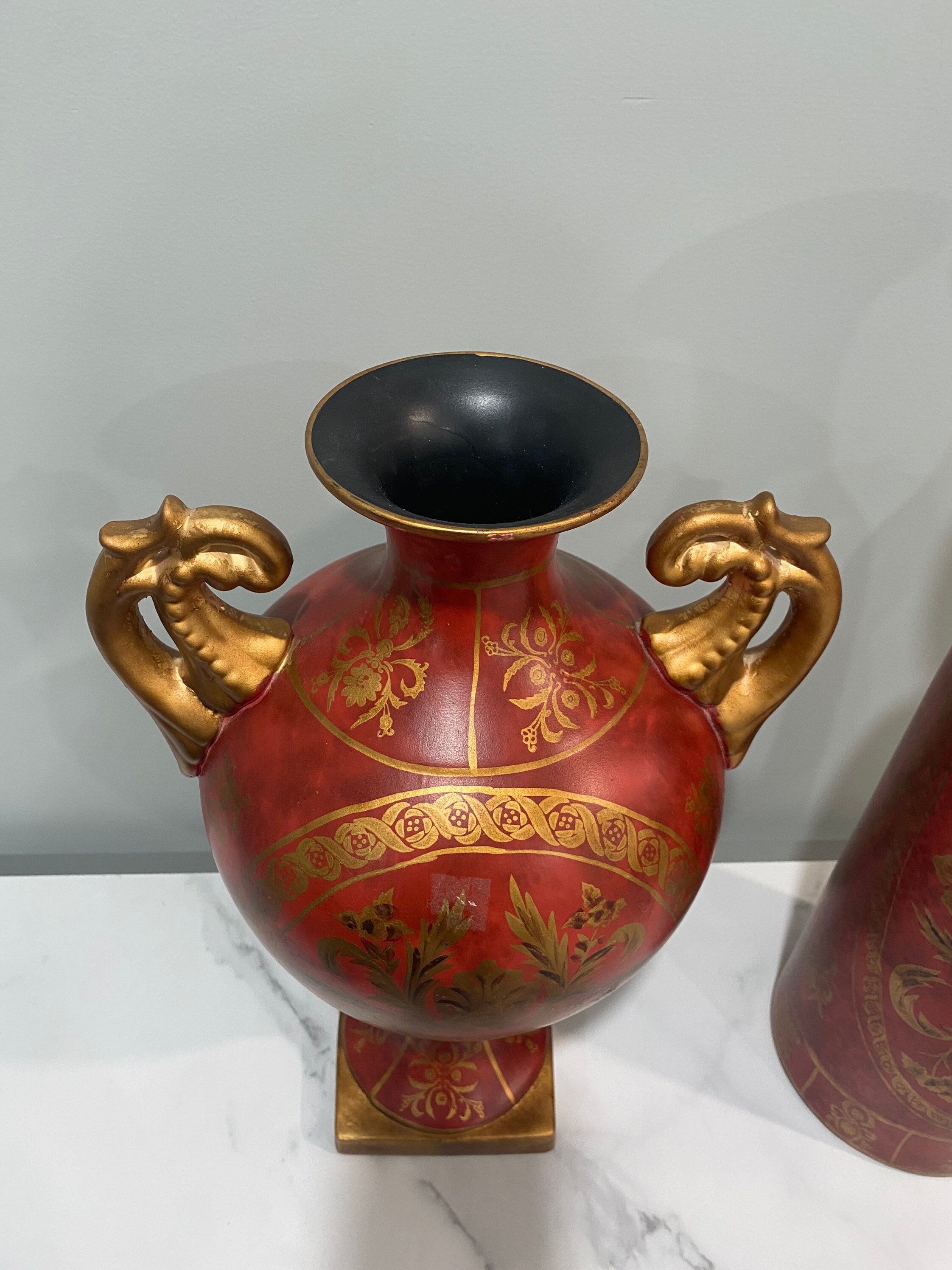 Vintage Ceramic Etched Vase Red and Gold Hand Paited Urn. - Etsy