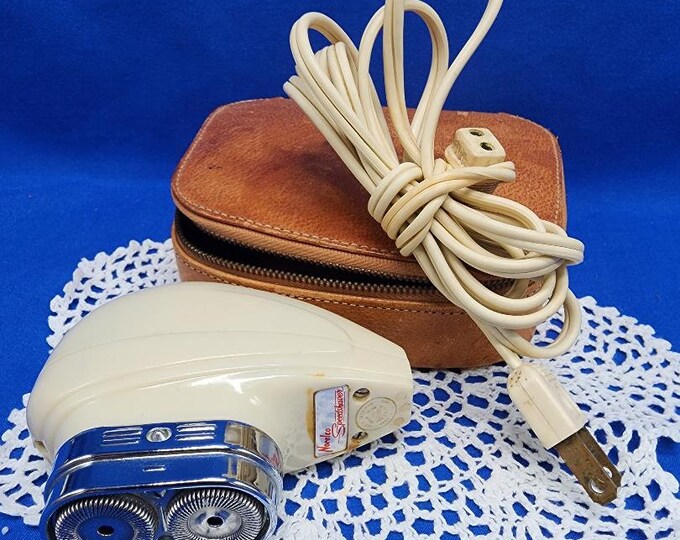Vintage Norelco Sportsman Travel Razor, Mens Shaver, Electric Shaver ...