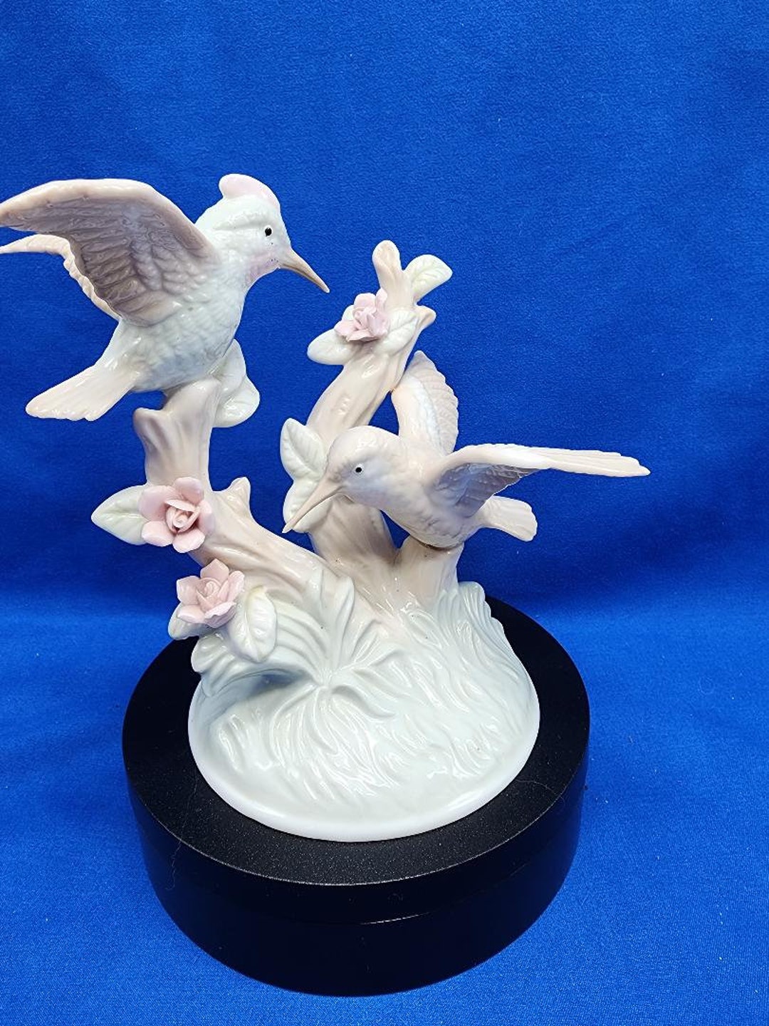 Porcelain Hummingbirds Statue - Etsy