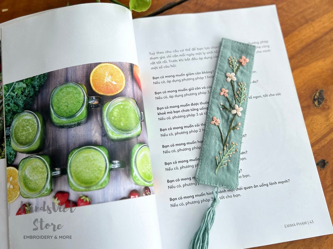 Embroidered Bookmark, Personalized Hand Embroidered Corner Bookmark ...