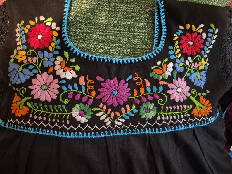Hand-embroidered Mexican Blouse, Size Small / Floral Cotton Artisan Top ...