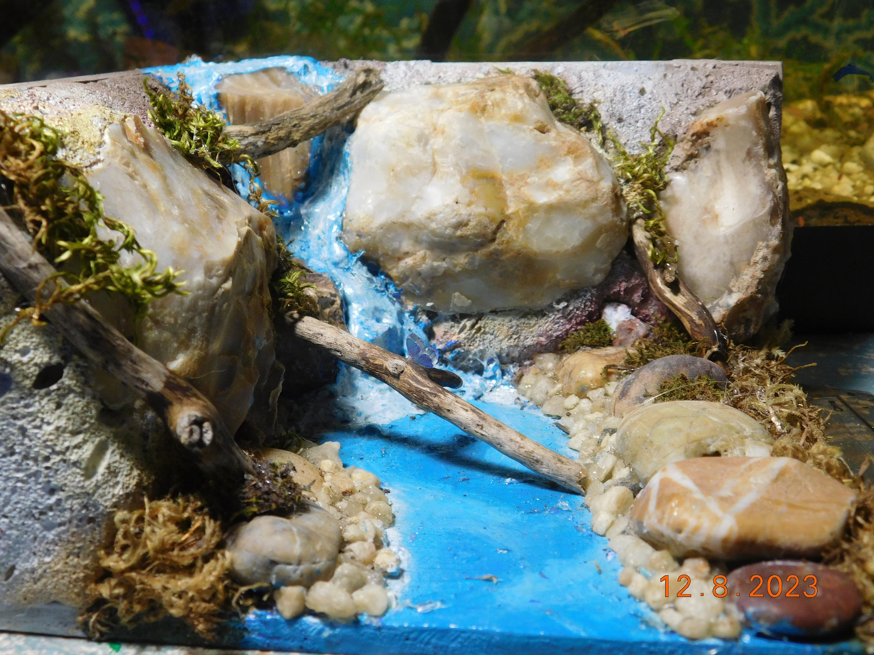 Biome Box waterfall - Etsy