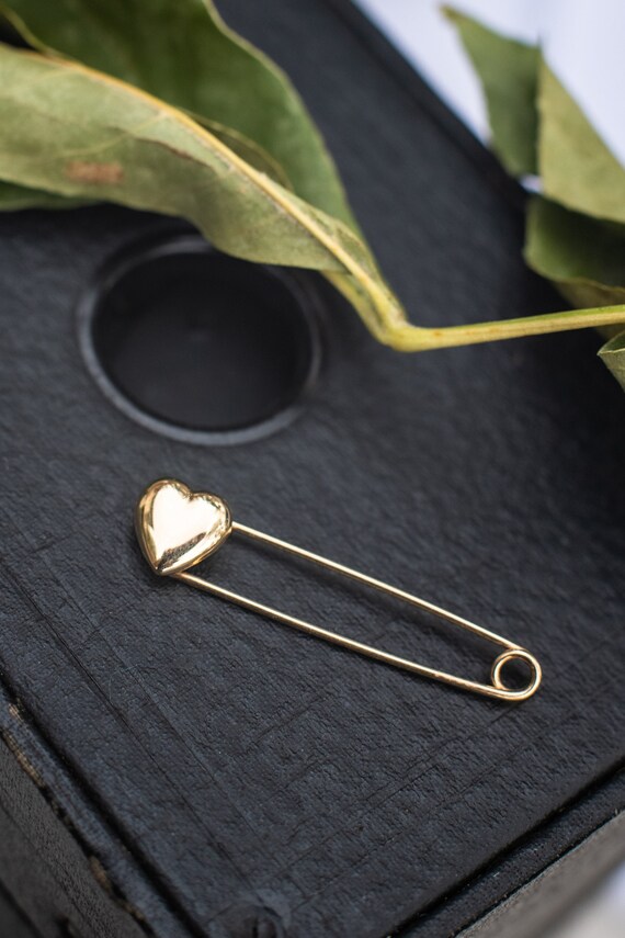 14k Yellow Gold Safety Pin with Angle - Gem