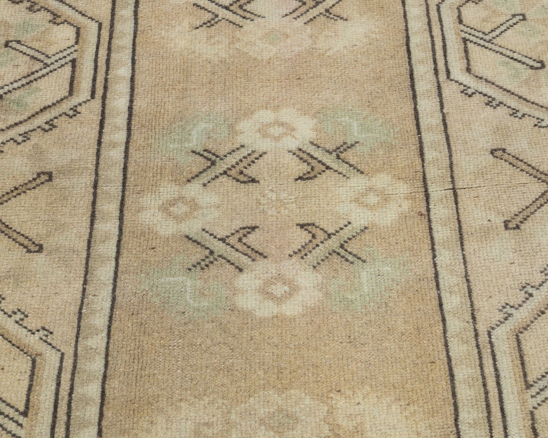 2x4 Vintage Turkish Rug, Antique Handmade Rug, Natural Beige Rug ...