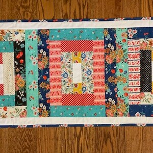 Summertime Scrappy Quilted Double-sided Table Runner - Etsy