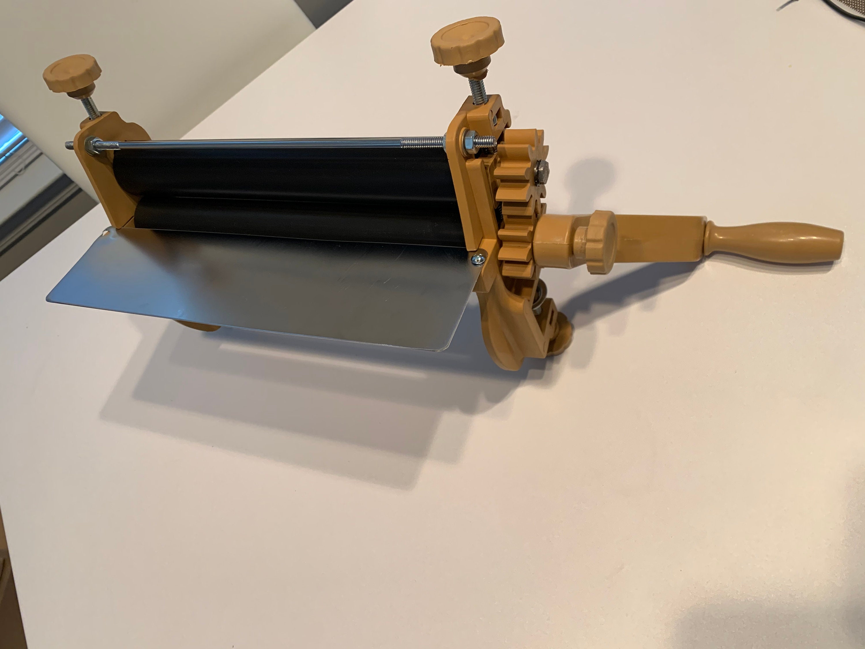 Dough Sheeter 12 Inches Non-stick Rollers, Kitchen and Dine, Cakes ...