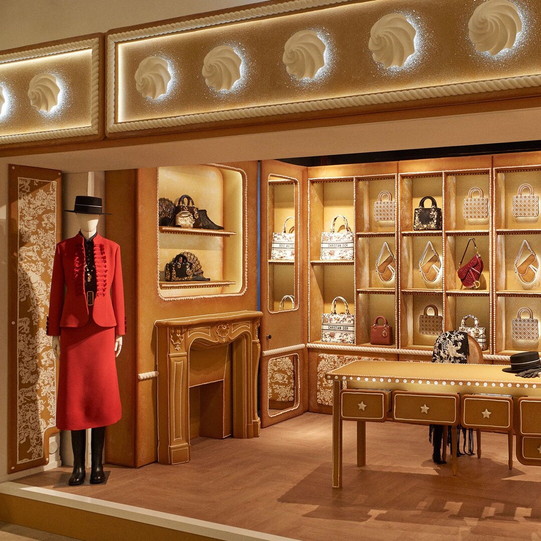 Fashion Elegant Window Display Props, Beige Linen Fabric Dressform ...