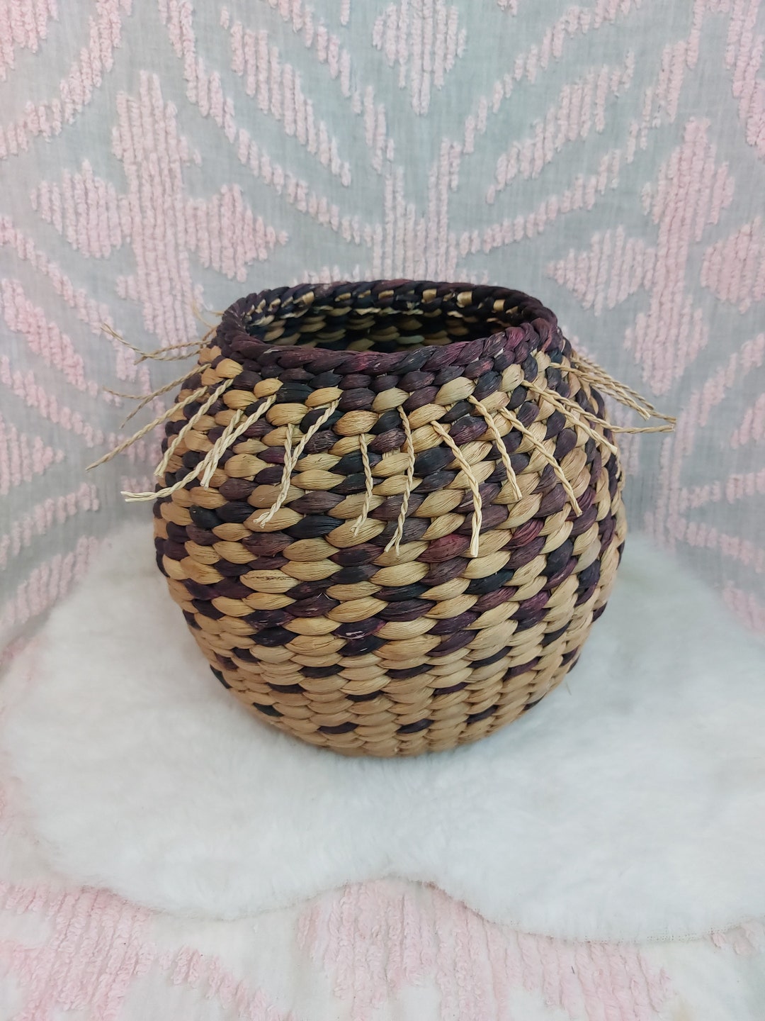 Handwoven Gourd Grass Basket Large Tan Brown Tall Folk Art Storage 9.75 ...