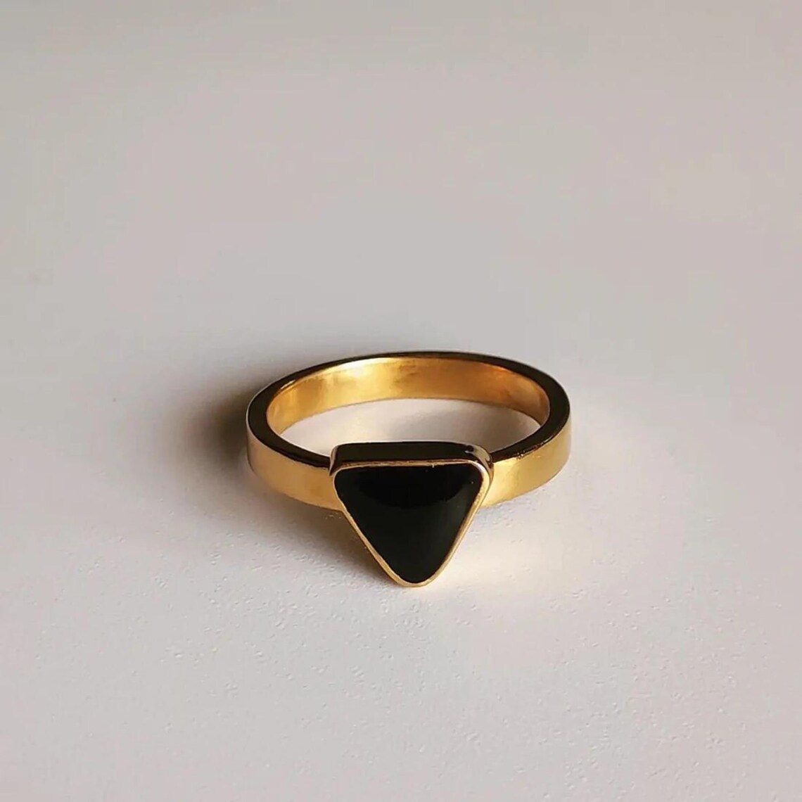 Black Onyx Ring, Natural Certified Triangle Shape 5-10 Carat Black Onyx ...