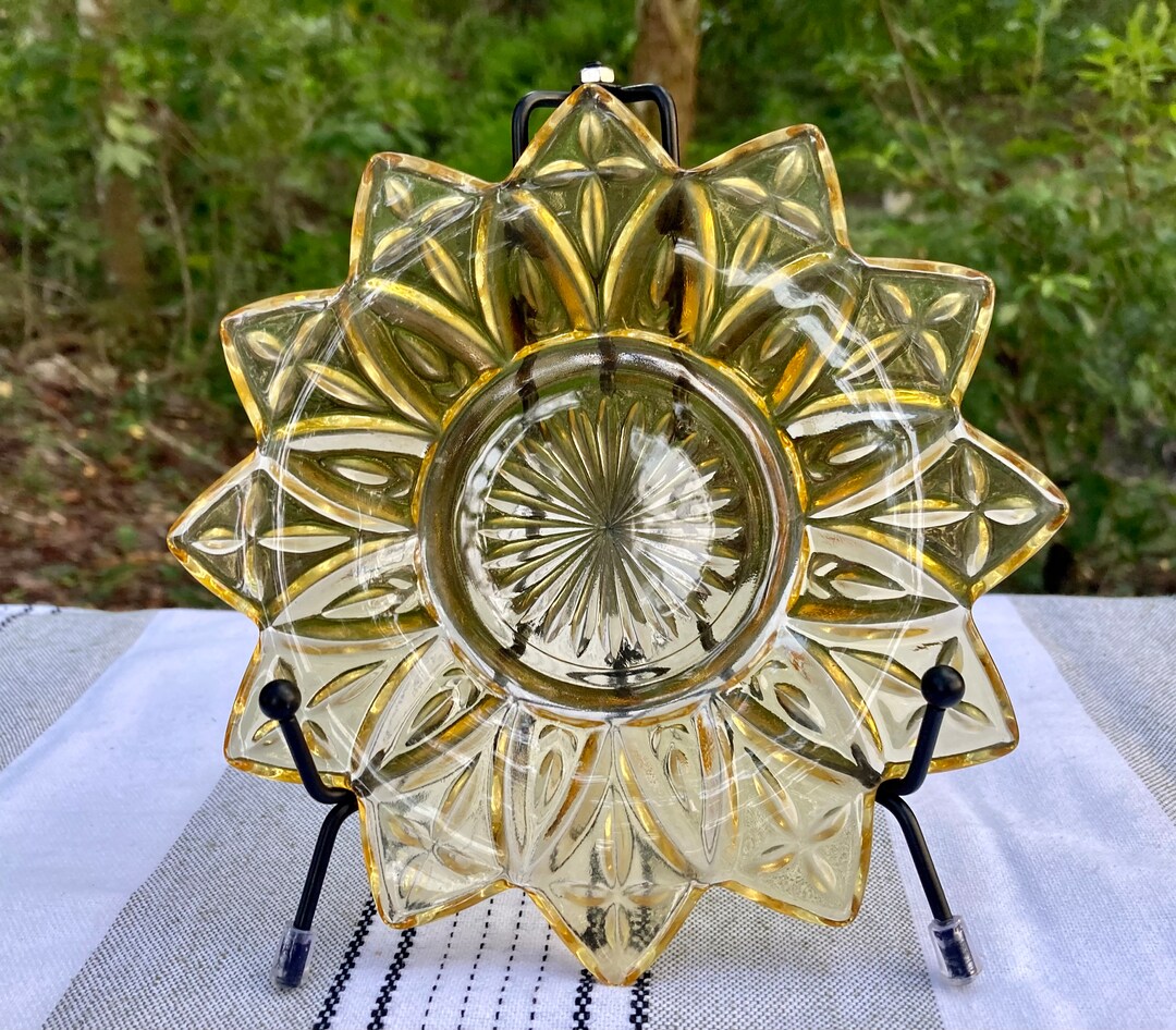 Vintage Federal Glass Sunflower Plate: Retro Yellow Pressed Glass (6.5 ...