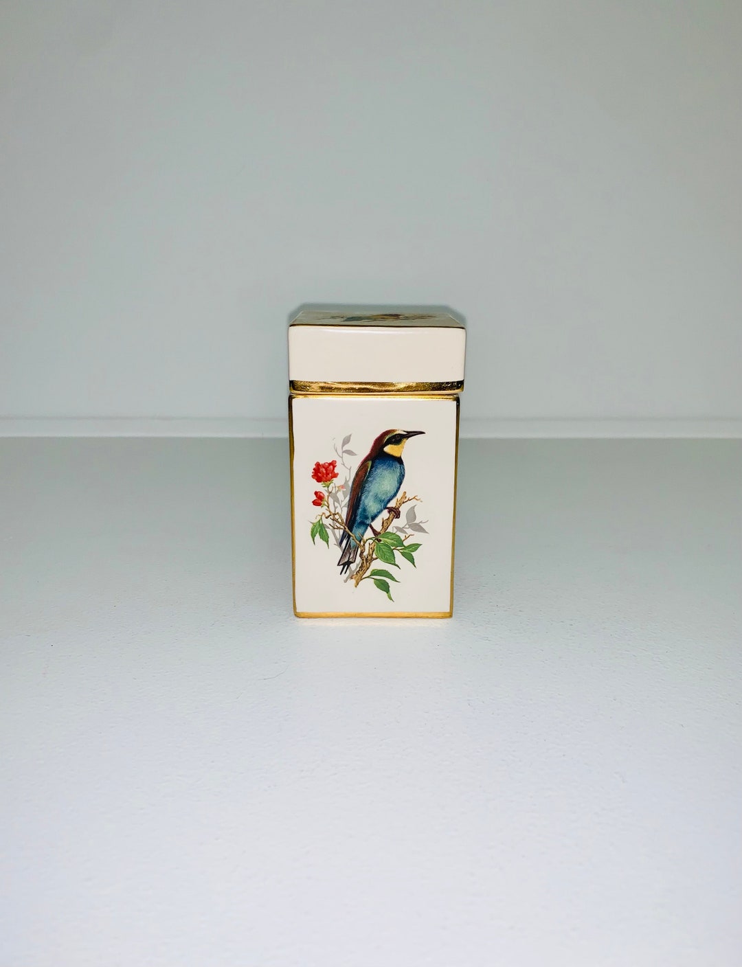 Carlton Ware Birds, Lidded Trinket / Vanity Container. Hummingbird ...